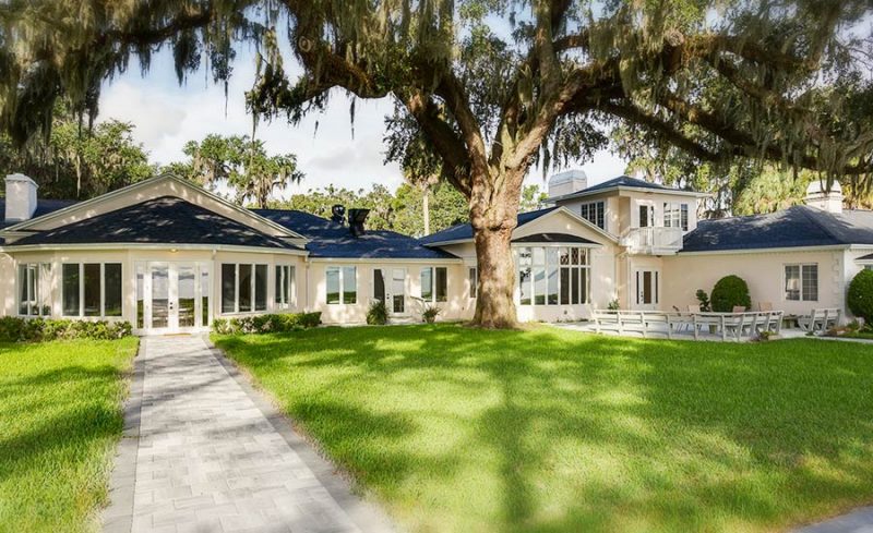 Wedding venues in Orange Park FL - Azaleana Manor on the St Johns